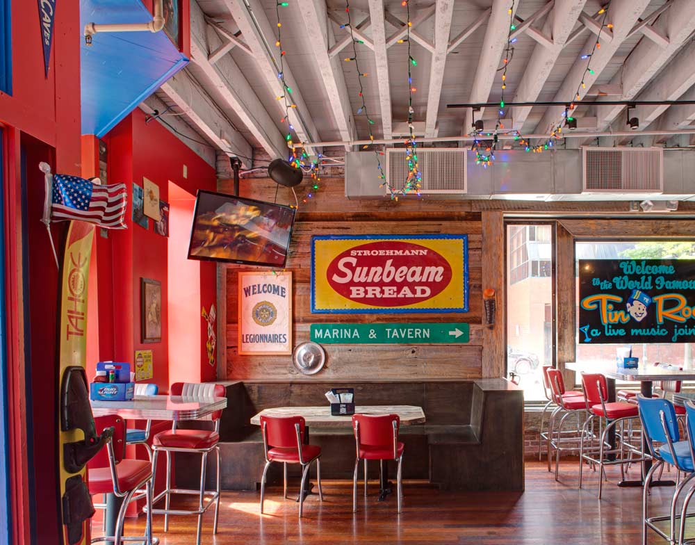 Tin Roof - AMMON HEISLER SACHS architects (AHSa)